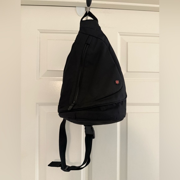Victorinox | Bags | Swiss Army Black Sling One Strap Backpack Bag ...